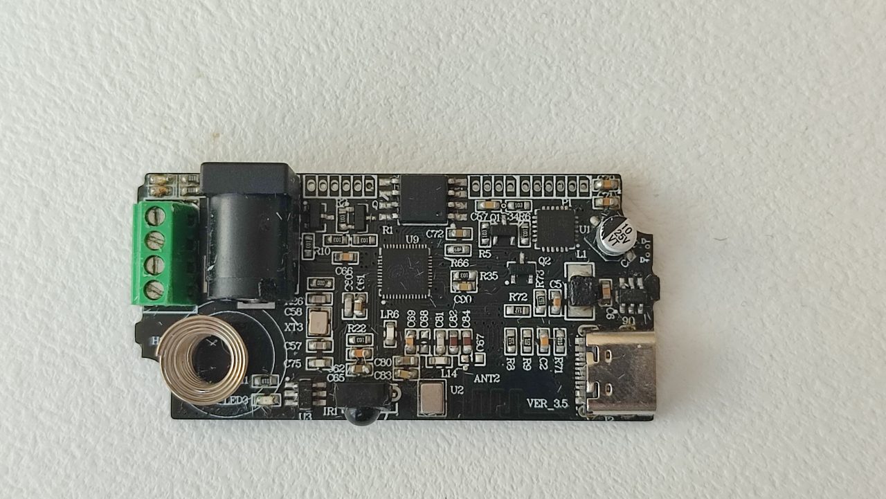 AAA SLWF-03 WLED Sound Reactive ESP32 Sensor Button IR receiver Flasher – under development ...